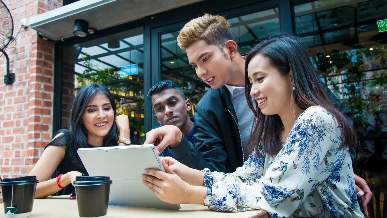 Consejos para construir una comunicación asertiva en el trabajo
